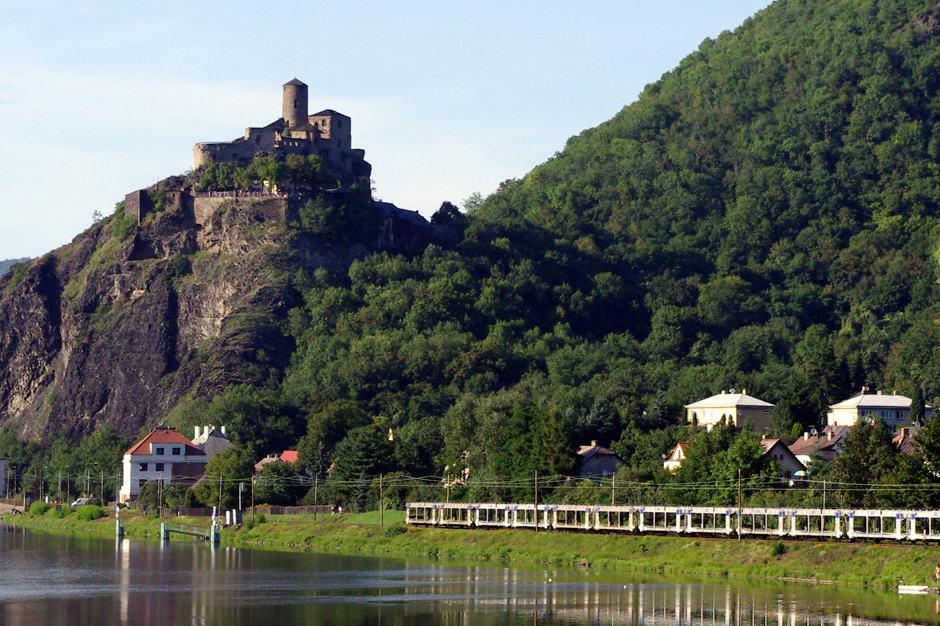 Strěkov Castle