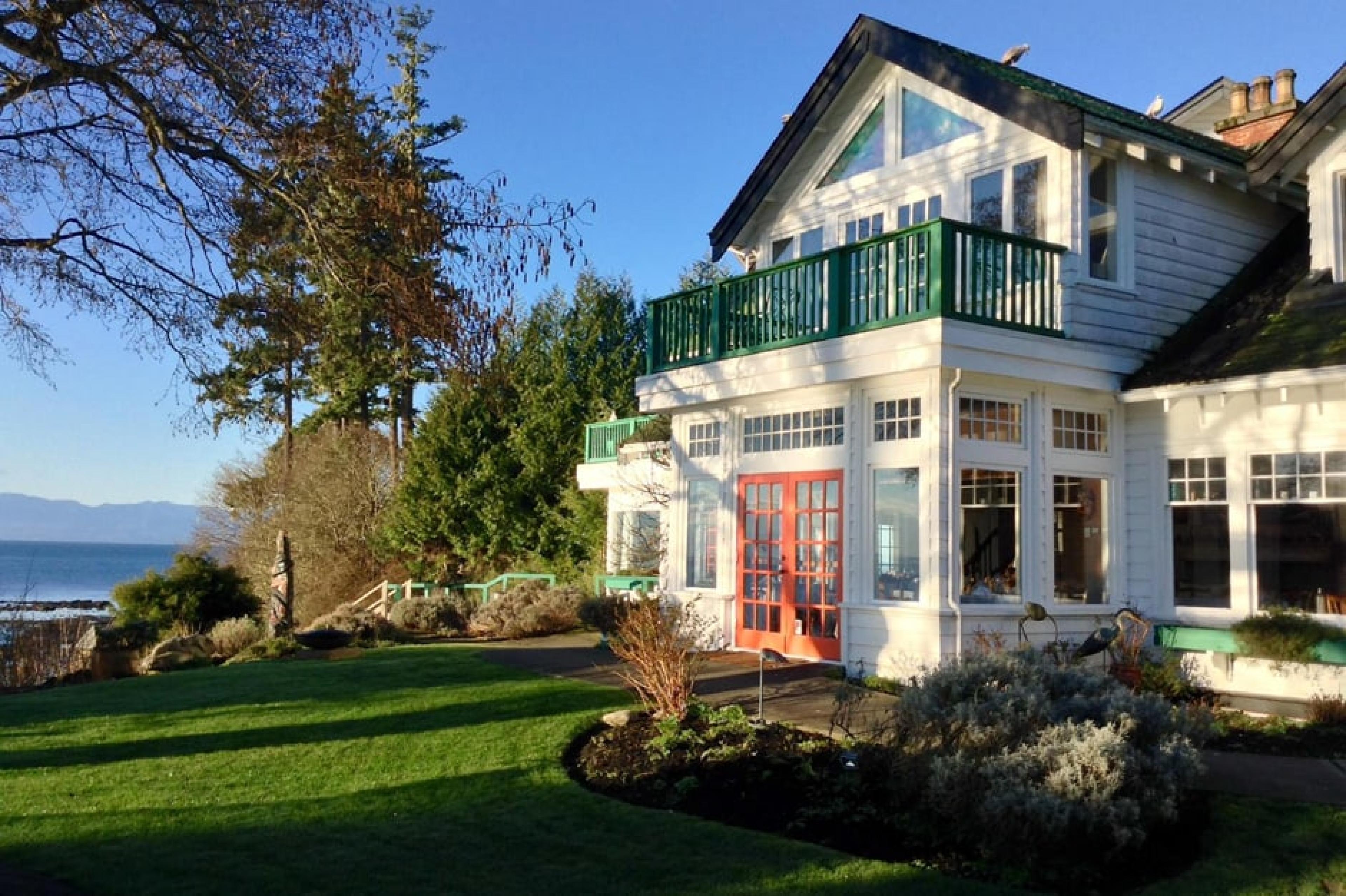 Hotels in Vancouver Island